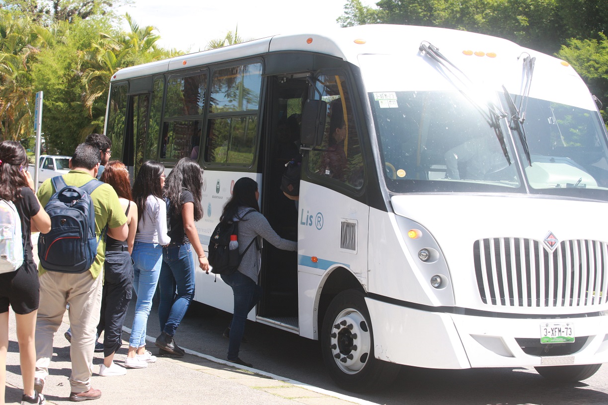 Reestablece UV servicio de transporte de personal y estudiantil | El ...